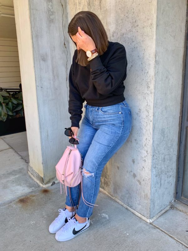 SPRING OUTFIT: CLASSIC DENIM AND SNEAKERS